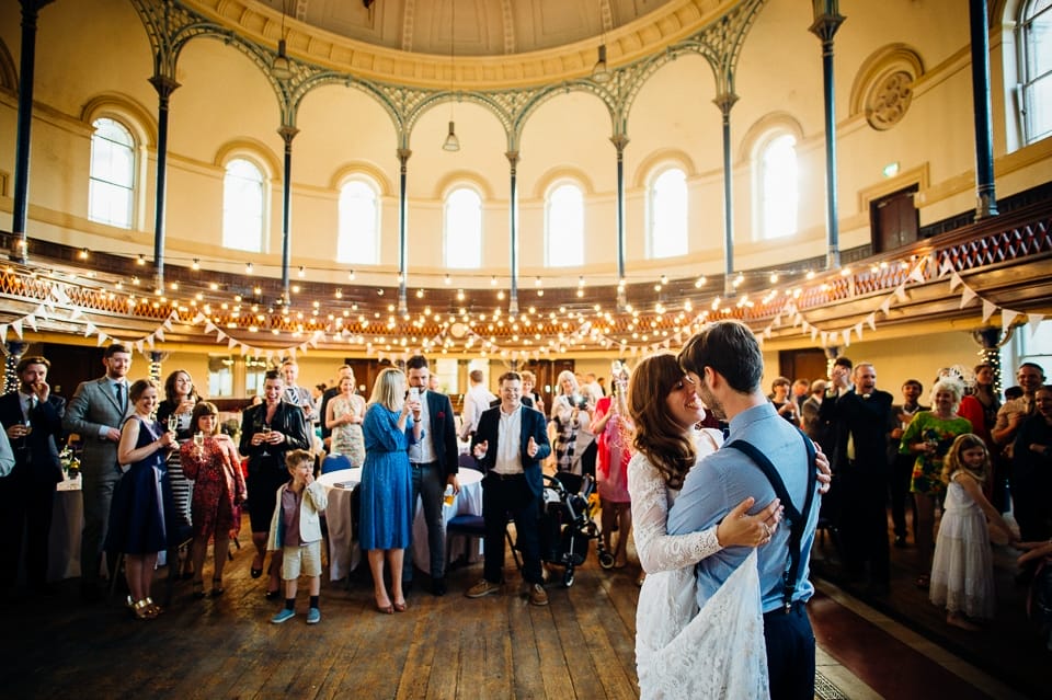 Adam and Katy’s vintage rockin’ wedding at the Round Chapel in East ...